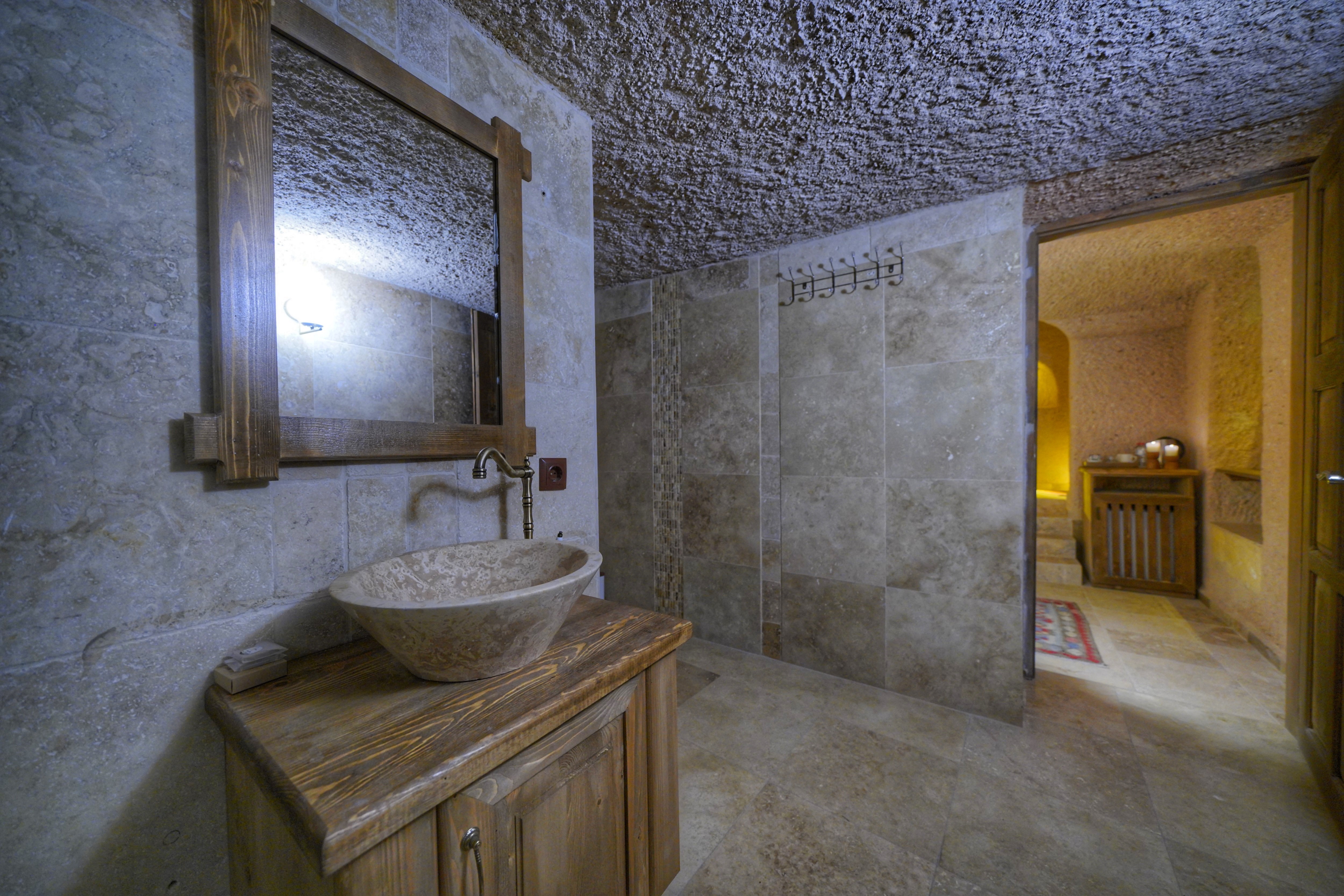 Double Cave Room